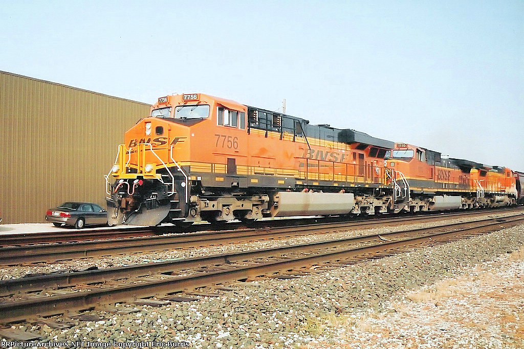 BNSF 7756 westbound